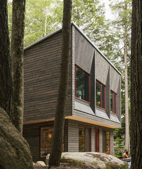 Caleb Johnson Studio Clads Pieri Pines In Maine With Local Cedar