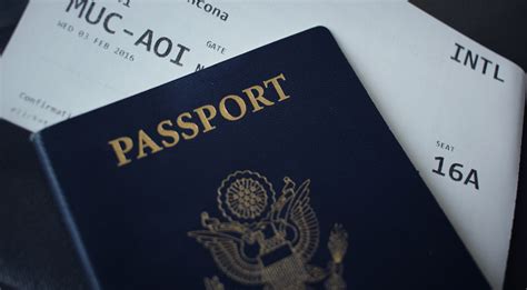 Tips Simple Dan Barang Yang Wajib Dibawa Saat Traveling