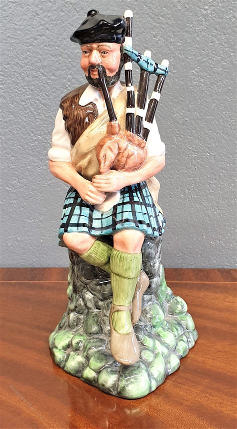 Antiques Atlas Royal Doulton The Piper Hn 2907 As619a943 U 65