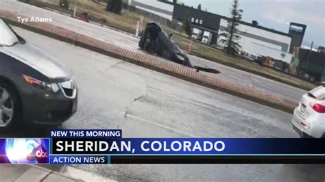 Video Massive Sinkhole Swallows Toyota Rav4 In Colorado Abc7 San