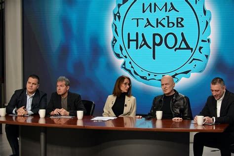 Седнал Слави чу въпроси след 3 г в изолация театрална черна завеса после скри как си тръгва