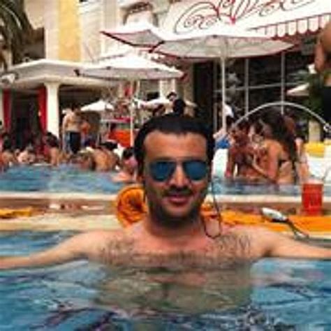 Stream Nasser Al Ansari Music Listen To Songs Albums Playlists For Free On Soundcloud