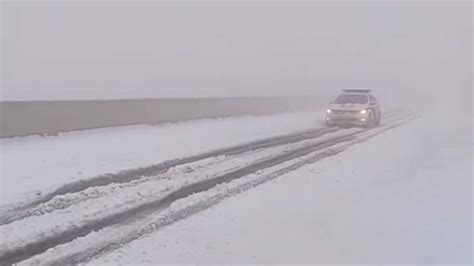 山西暴雪多地积雪超20厘米局地降幅近30 社会 预警预报 好看视频