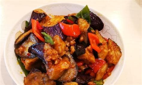 美食探索——以蒜香酱茄条为主角（教你做出口感松脆）菜谱大全tk美食网