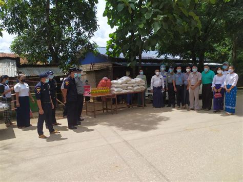 ကွမ်းလုံမြို့တွင် အိမ်ထောင်စု ၅၃ စုအား စားသောက်ကုန်ပစ္စည်းများထောက်ပံ့ Information And Public