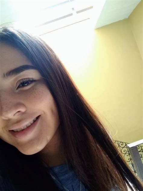 Jovencita De Jala Escapa Por La Puerta Falsa