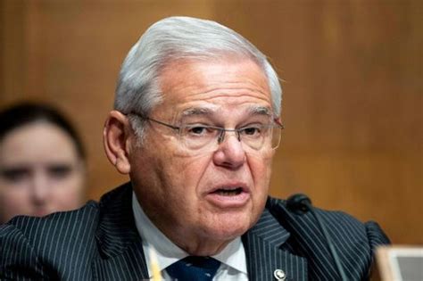 Bob Menendez Wegen Bestechung Angeklagt Der Senator Goldbarren Und