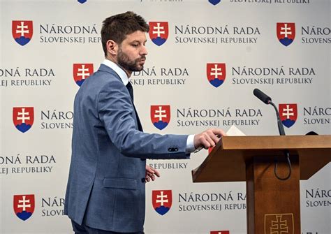 Progresívne Slovensko Poukáže V Baštách Smeru Na Zlyhania Vlády Sme