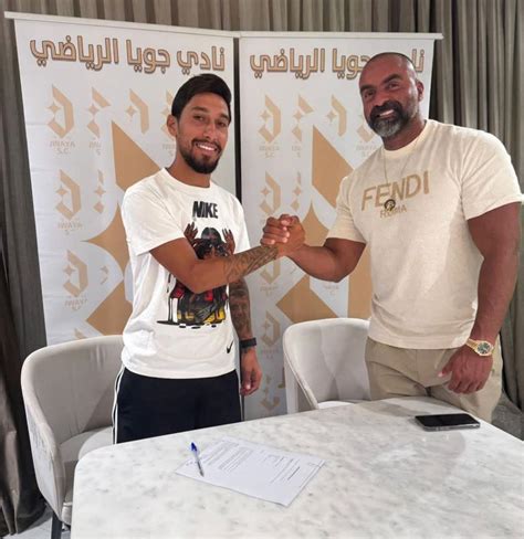 صور نادرة جداً للسيد حسن نصر الله