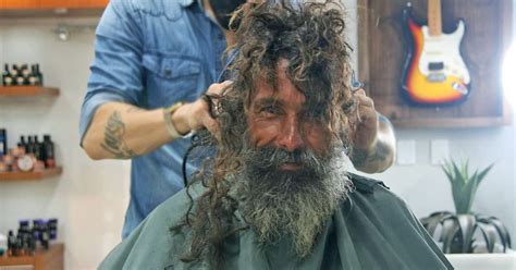 Barber Gives Homeless Man A Complete Makeover His New Look Reunites