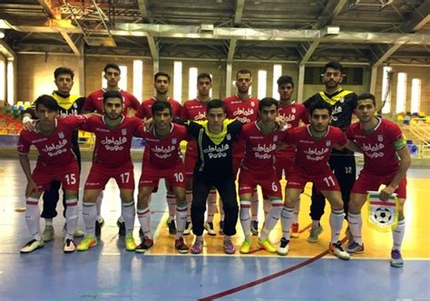 علی صانعی 40 بازیکن را به تیم ملی فوتسال جوانان دعوت کرد طرفداری