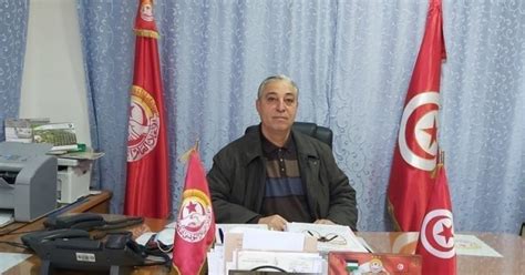 Radio Tunisie Sfax Radio Diwan Fm بطاقة إيداع بالسجن في حق كاتب