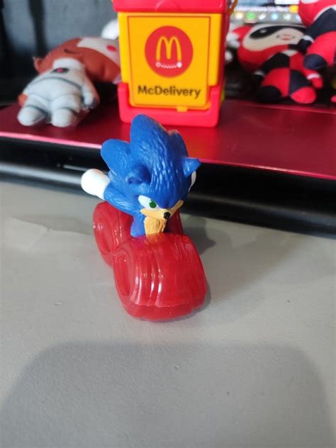 Mcdonald S Happy Meal Toys Sonic Edition Sonic Knuckle Tails