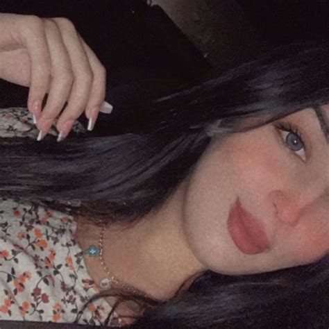 🍒🍓𝑺𝑶𝑭𝑰 𝑻𝑯𝑬 𝑸𝑼𝑬𝑬𝑵👑 Ssafoua33 • Threads Say More