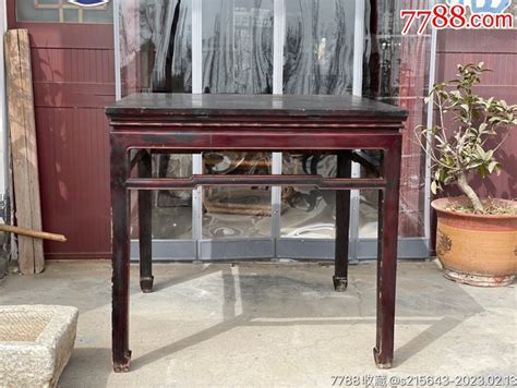 民国时期老核桃楸木八仙桌，竹节工，品相一流，雕工精细，造型独特，全品包老！！ 价格2480元 Se91944493 木桌几案 零售