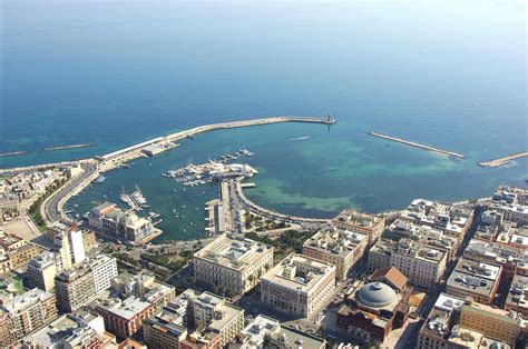 Bari Porto Vecchio Harbor In Bari Puglia Italy Harbor Reviews