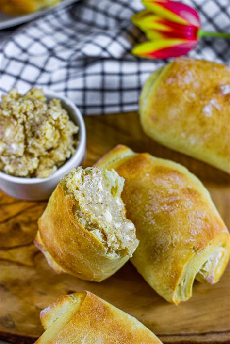 Texas Roadhouse Rolls With Cinnamon Honey Butter From Gate To Plate