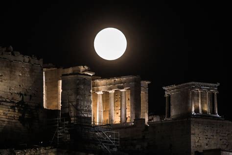Πανσέληνος Αυγούστου 2024 Πότε θα δούμε το φεγγάρι του Οξύρρυγχου ΤΟ