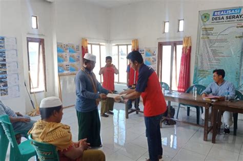 Dkp Ntt Serahkan Bpkp Bagi 85 Kapal Nelayan Manggarai Barat Antara