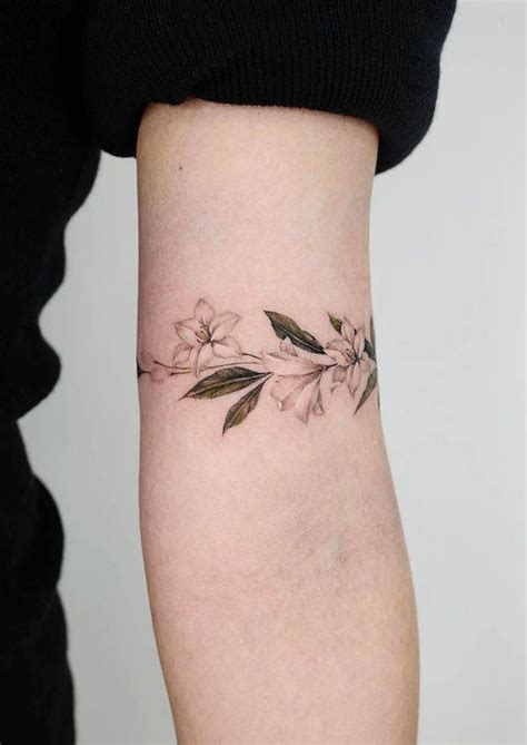37 Stunning Armband Tattoos For Women Our Mindful Life Artofit