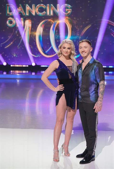 ITV Dancing On Ice Phillip Schofield Reveals Joey Essexs Very Embarrassing Wardrobe