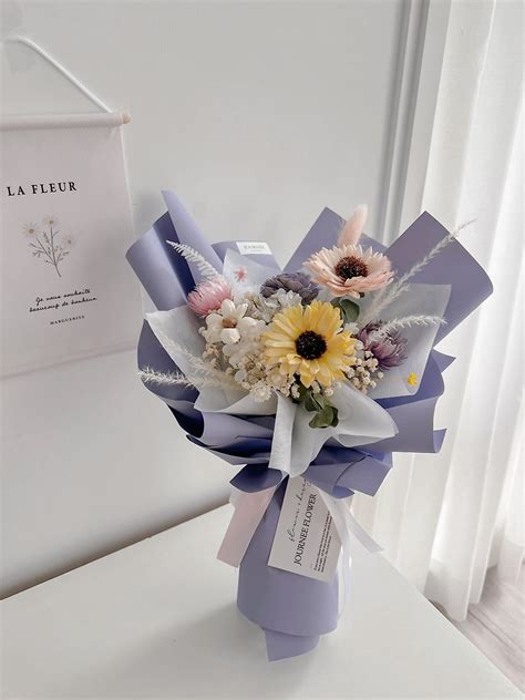 Journee糖果色粉黃紫太陽花向日葵畢業花束乾燥花束 Journee｜乾燥花永生花人氣榜 Pinkoi