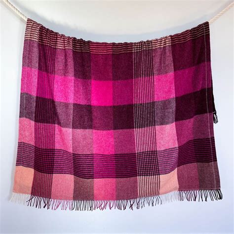 Wool Raspberry Full Head Regal