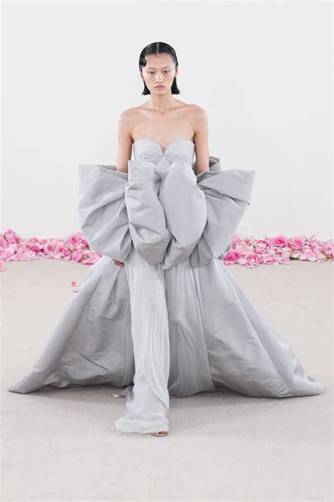 Giambattista Valli Fall Winter 2023 2024 Couture