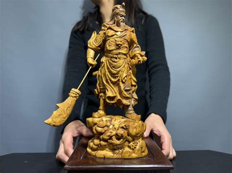 壓箱寶 印尼沉香雕跨步關公關聖帝君 關公 武財神 天雕藝術品 供佛禮佛 鎮宅之寶 沉香擺件 K65 Yahoo奇摩拍賣