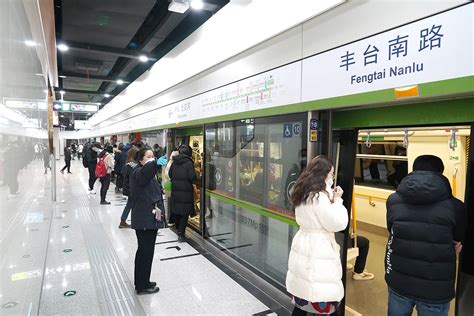 京港地铁16号线南段与北段中段贯通首周 客运量共计80 1万人次 手机新浪网