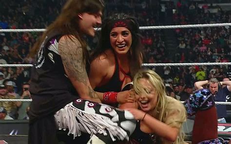 Liv Morgan And Raquel Rodriguez Capture Wwe Womens Tag Team Titles