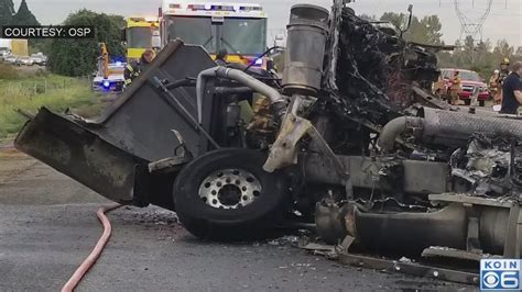 Fiery Crash Closes I 5 Indefinitely After Crash Near Woodburn Youtube