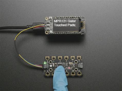 Adafruit MPR121 12 Key Capacitive Touch Sensor Gator Breakout STEMMA QT Qwiic ID 4830