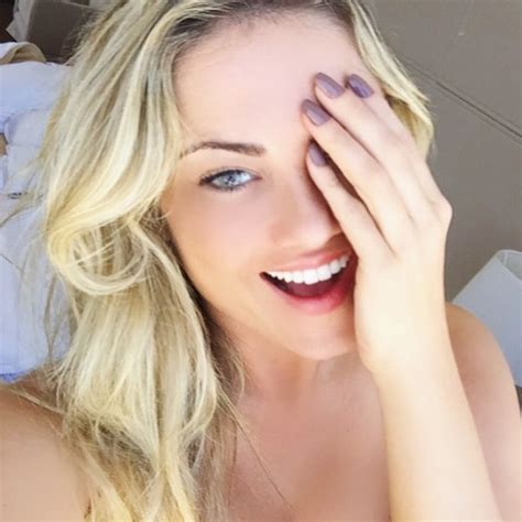 Ellen Rocche Faz Dança Misteriosa Vídeo Celebridades Glamour