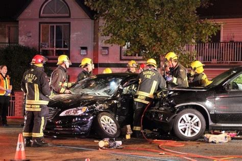Man Trapped In Car After Surrey Crash Surrey Now Leader