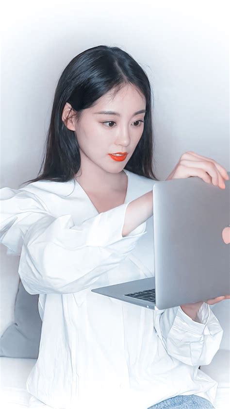 ปักพินโดย Toccyi ใน A01 Chinese Actress