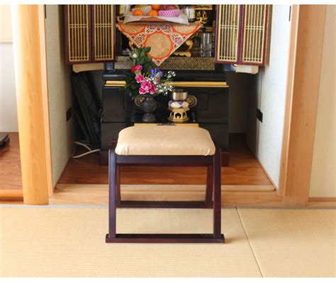 【楽天市場】スタッキングできる仏壇前椅子 完成品 天然木 供物台用 経机用 仏壇前 椅子 イス チェア 1脚 単品 スタッキングチェア