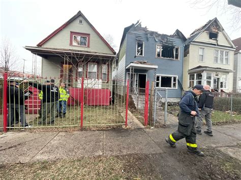 Chicago Firefighter Killed While Battling South Side House Fire Cfd