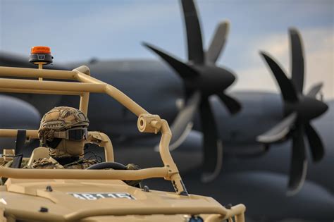 Us Army Exercise Paints Long Range Picture With Himars Demonstration