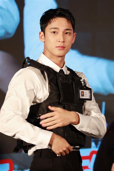 더쿠 아 근데 너무 잘생김