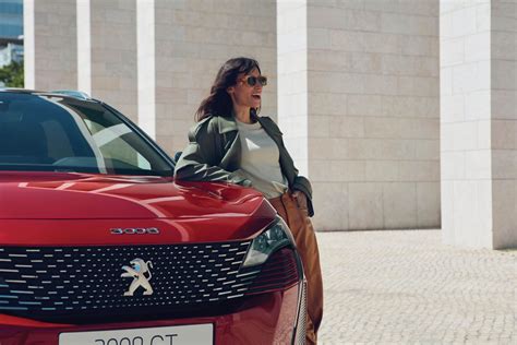 Las Mujeres Peugeot Así Es El Allure De Las Leonas De Nuestro Tiempo