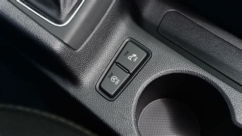 Hyundai I20 Coupe 10 Turbo Review Pictures Auto Express