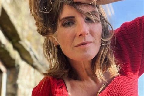 Amanda Owen Lays Herself Bare In Makeup Free Selfie As She Shares Insight Into Home Life Daily