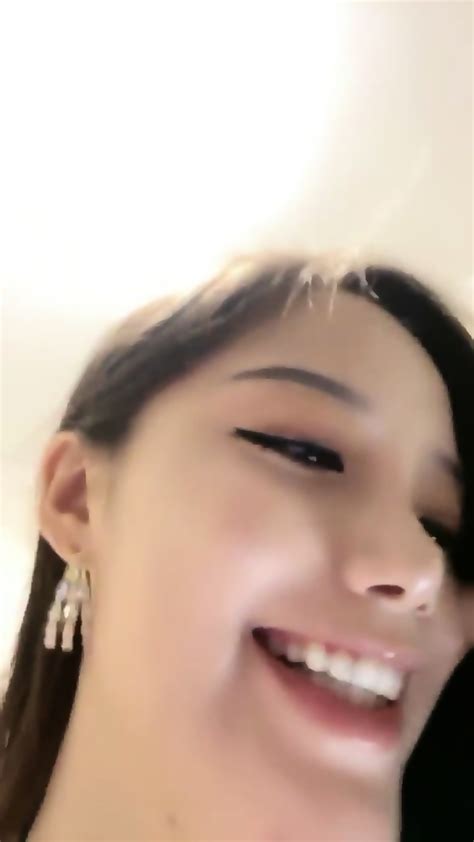 疯狂车模小鱼姬 02 Eporner