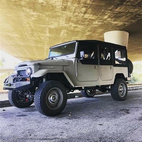 Pin De Marc Monichetti Em Cars Trucks Etc Toyota Toyota Bandeirante