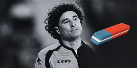Ya Salió El Peine Guillermo Ochoa Y La Razón Por La Que Está Borrado