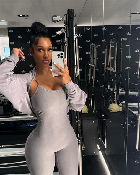 Bernice Burgos Realberniceburgos • Instagram Photos And Videos
