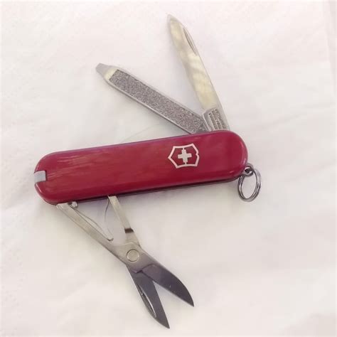 Victorinox Classicclassic Sd Swiss Army Knife Excellent Condition