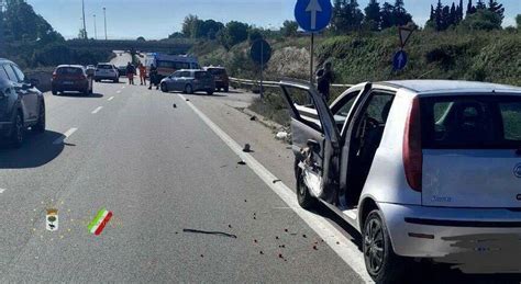 Tragedia Sulla Tangenziale Di Lecce Uomo Investito E Ucciso Dopo Essere Sceso Dallauto