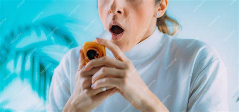 Premium Photo Using Spirometer